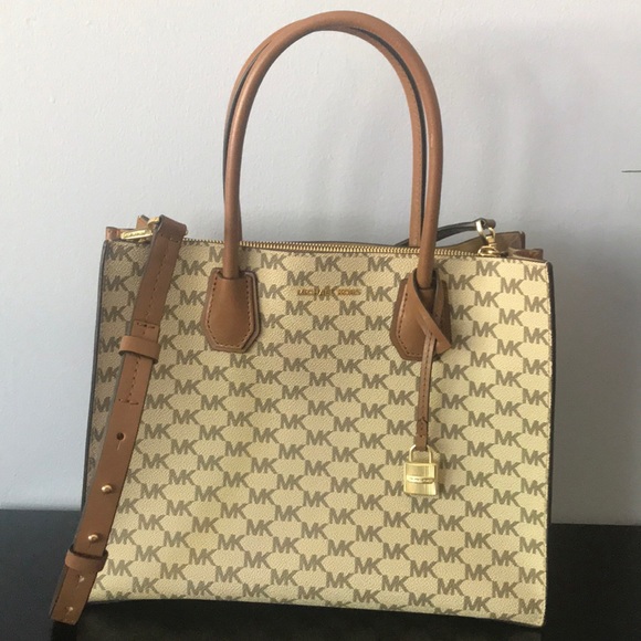 Michael Kors | Bags | Michael Kors Mercer Large Convertible Tote | Poshmark